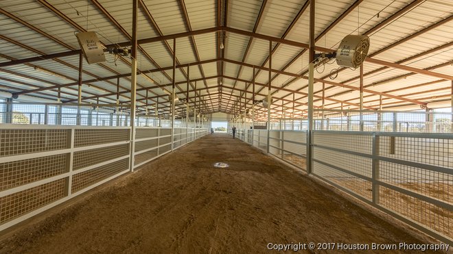 NFL Hall of Famer Terry Bradshaw rounding up final bids for 744-acre ...