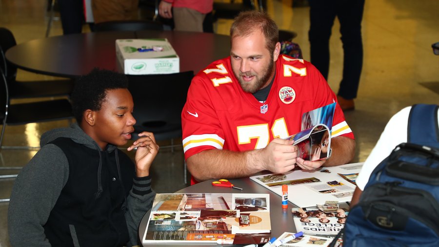 City Year volunteers boost Kansas City Public Schools - Kansas City ...