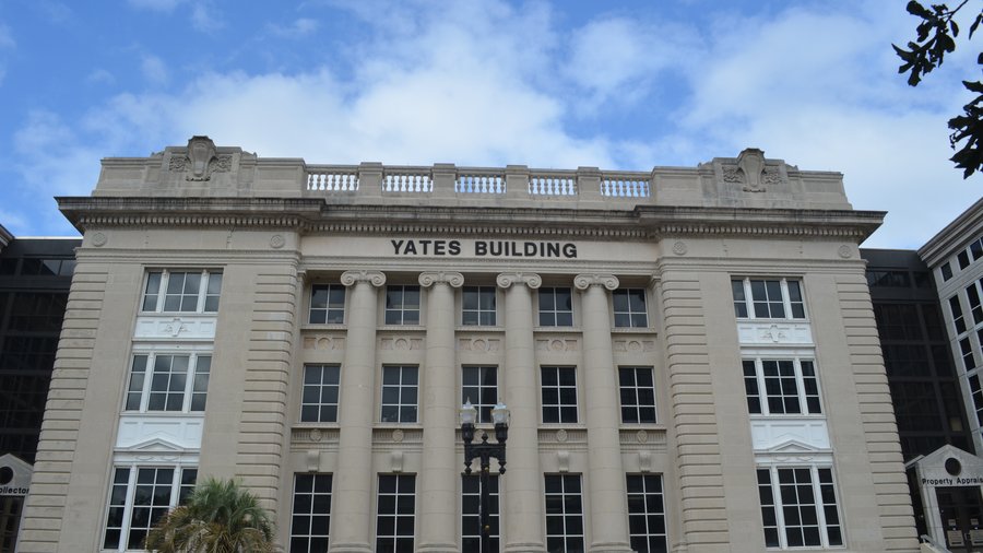 Miami-based artist Carlos Alves has been commissioned to install new ...