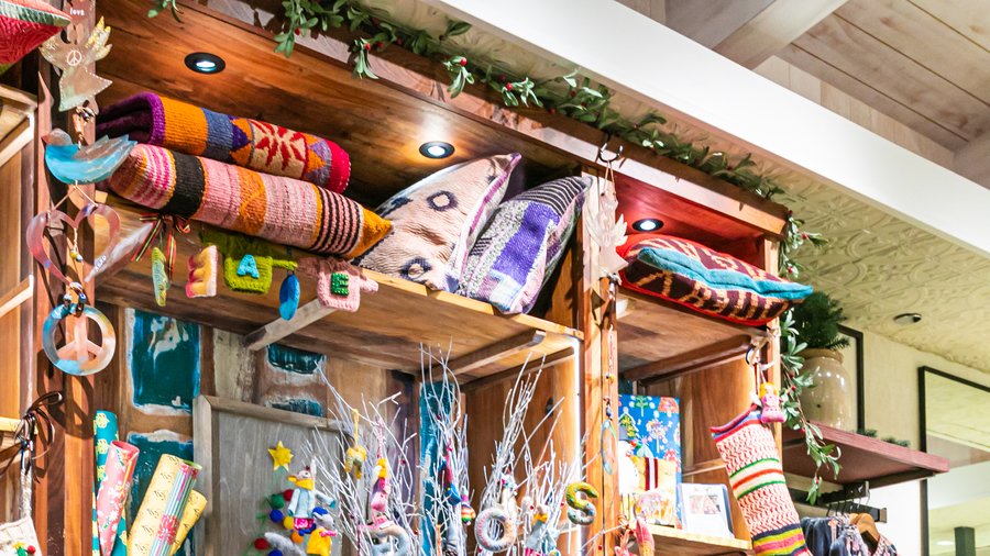 Robert Redford's Sundance store opens in Cincinnati: PHOTOS ...