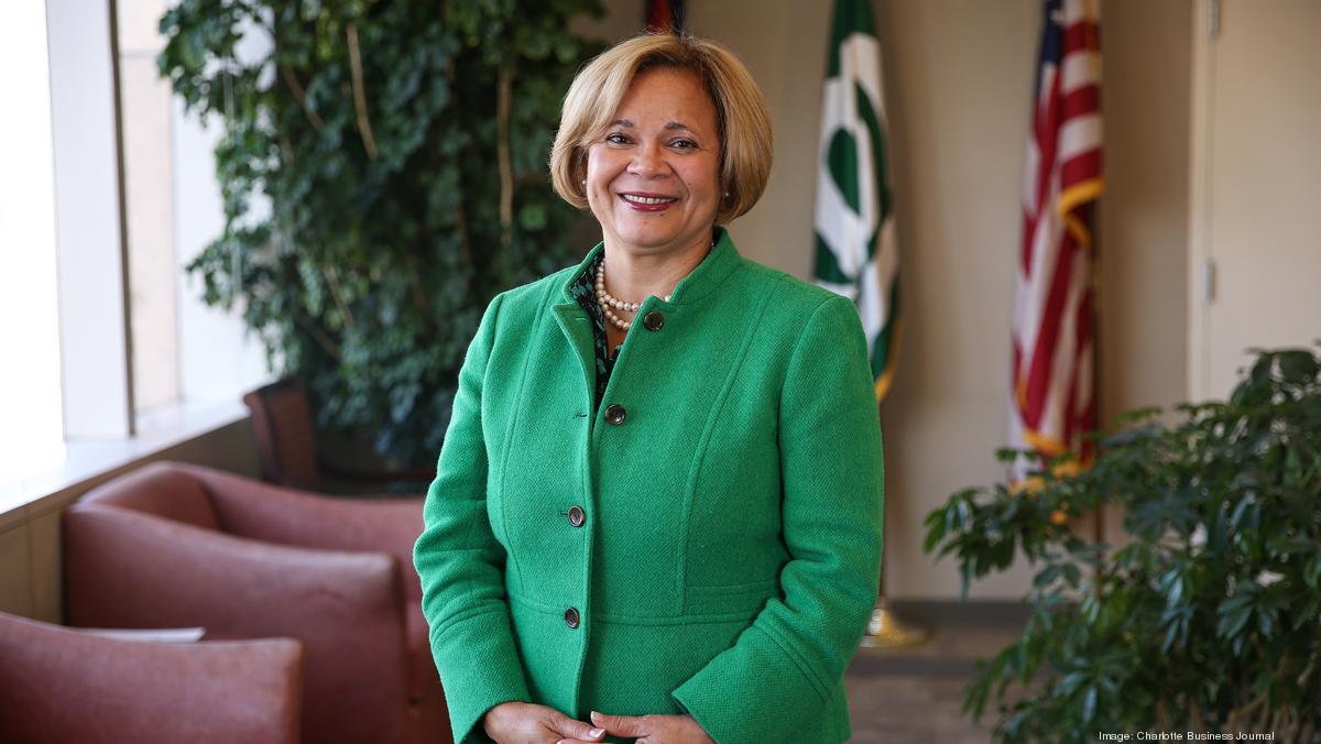 Mayor to receive CBJ's Women in Business Lifetime Achievement Award ...