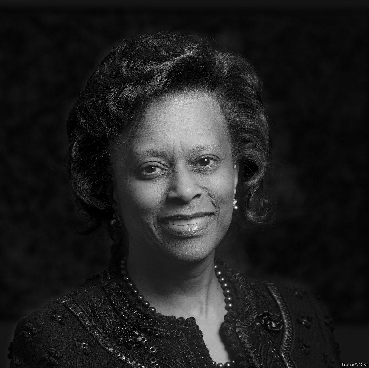 Sandra Lawrence's Instagram, Twitter & Facebook on IDCrawl