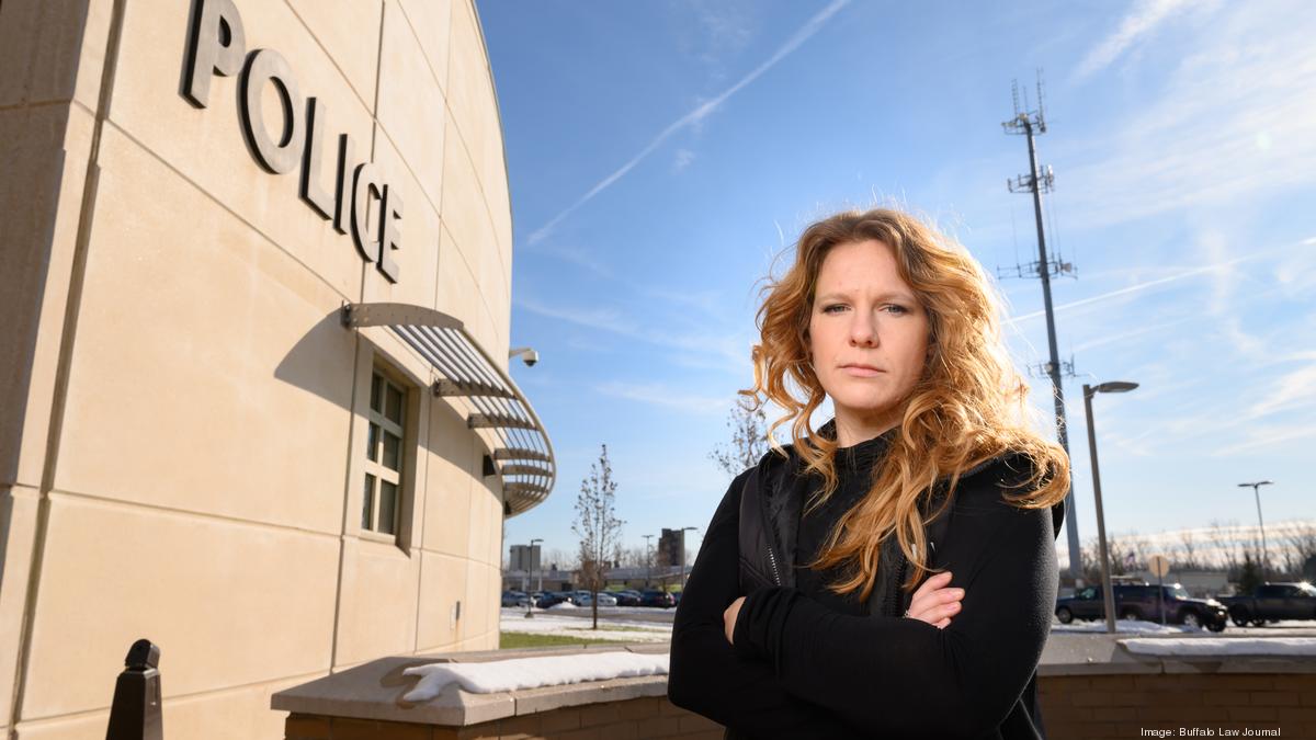 To deter crime, this police department added a mental health and ...