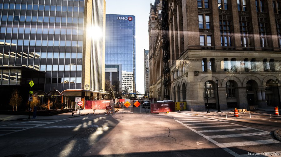 Some national news media board the DNC bus tour: Slideshow - Milwaukee ...