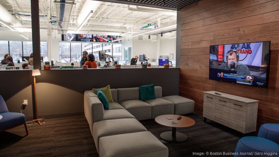 NBCUniversal opens $125M Boston media center - Boston Business Journal