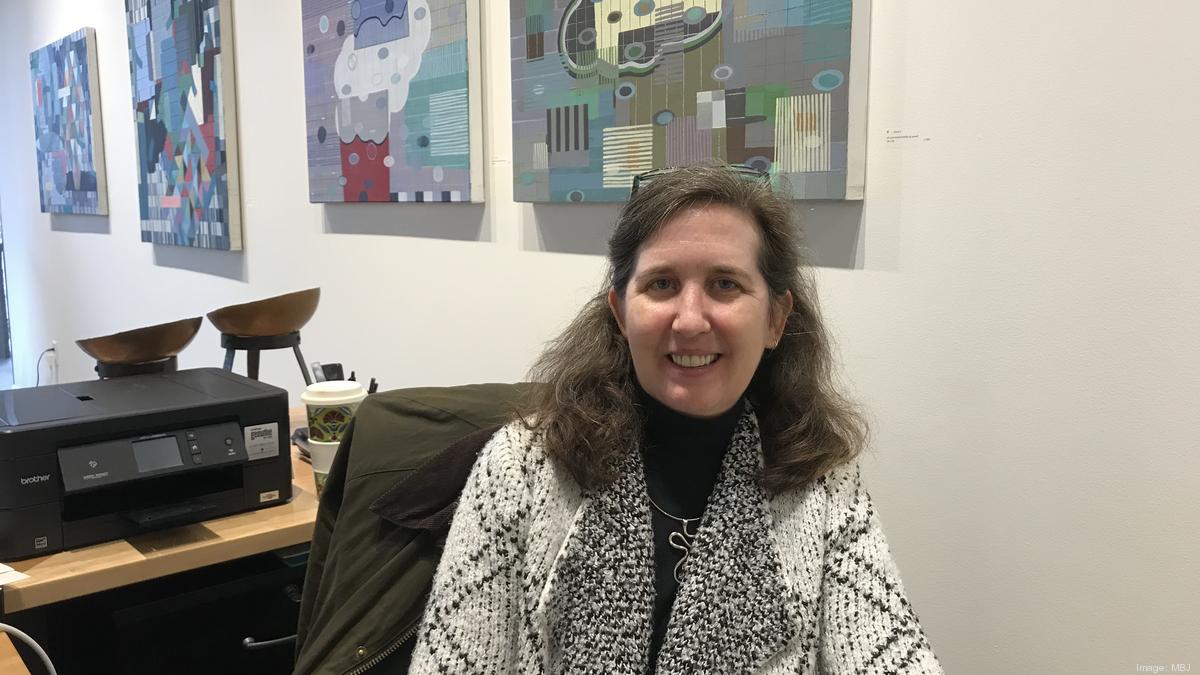 L Ross Gallery sold by Linda Ross to Laurie Brown, name change to ...