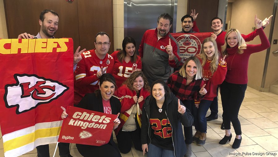 Chiefs fans celebrate Red Friday before AFC Championship - Kansas City ...