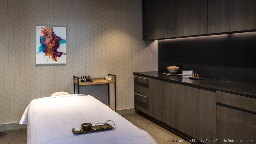 David, Victoria Beckham buy penthouse at One Thousand Museum in Miami ...