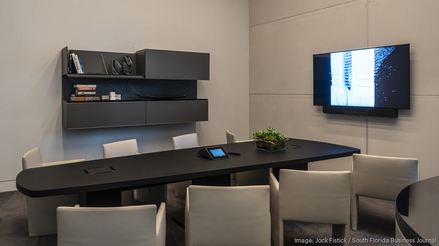 One Thousand Museum penthouse in Miami sold for big gain - South ...