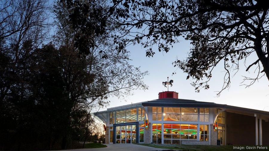 AGC award goes to project that houses one of Wichita's iconic ...