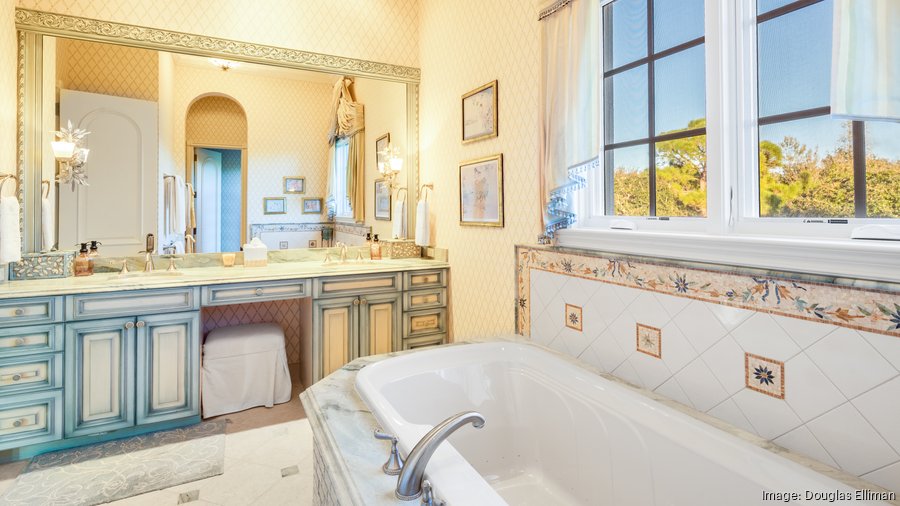 Dan Colussy sells Jupiter mansion to Peter Stone - South Florida ...