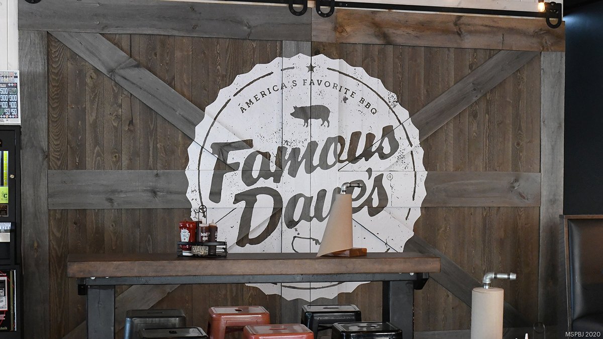 Famous Dave's reopens in St. Paul with Papa Murphy's inside ...