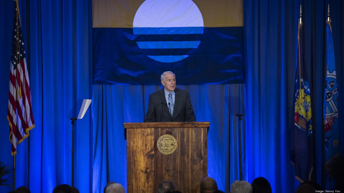 Mayor Tom Barrett discusses jobs, development in State of the City ...