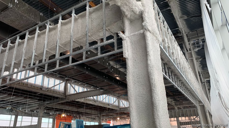 United Airlines CEO talks concourse expansion in Denver - Chicago ...