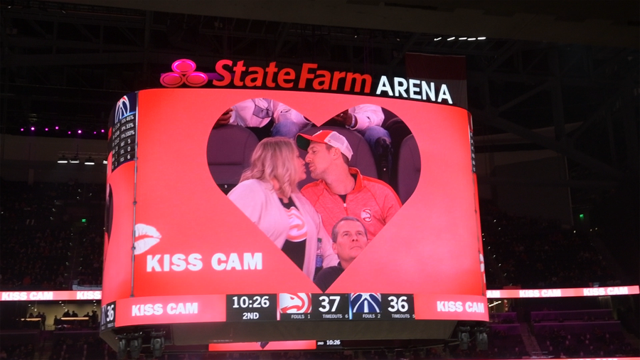 ATL love: A behind-the-scenes look at how the Kiss Cam works - Atlanta ...