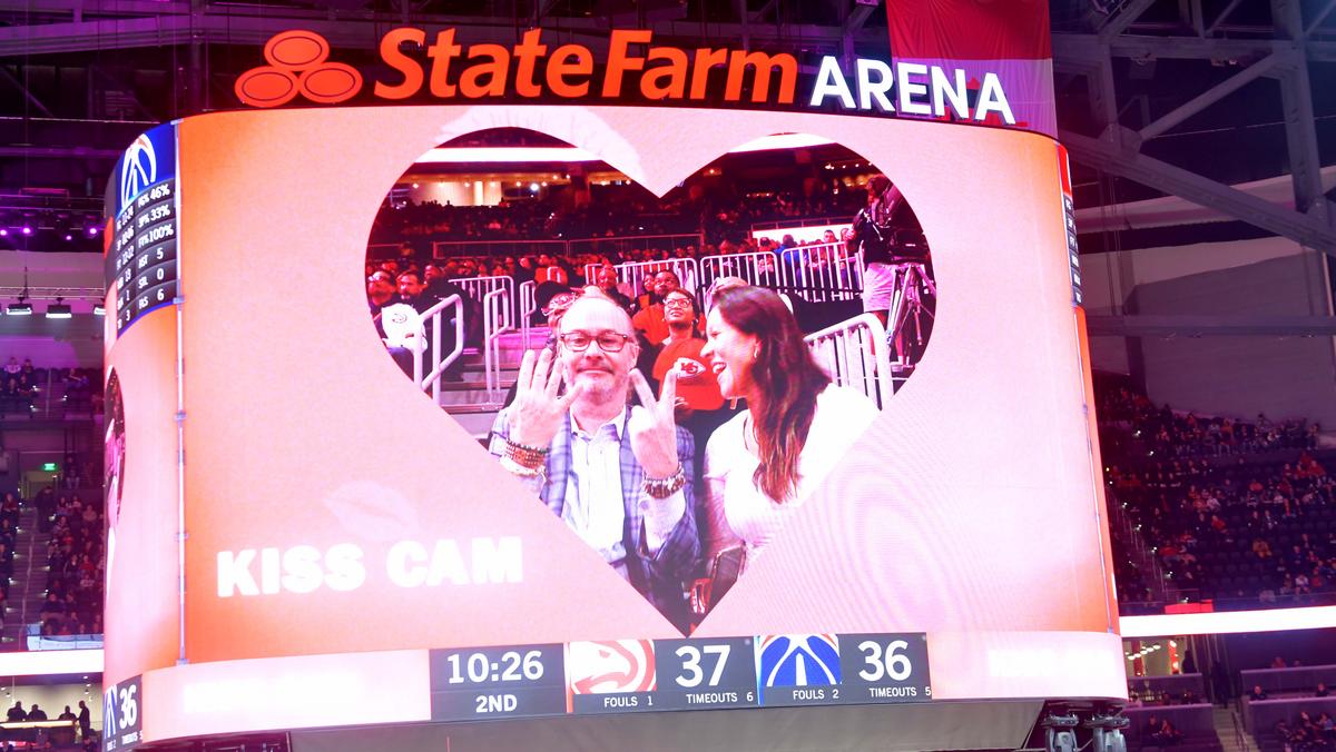 Chronicle First Look: Atlanta airport facial tech; Behind the Kiss Cam ...