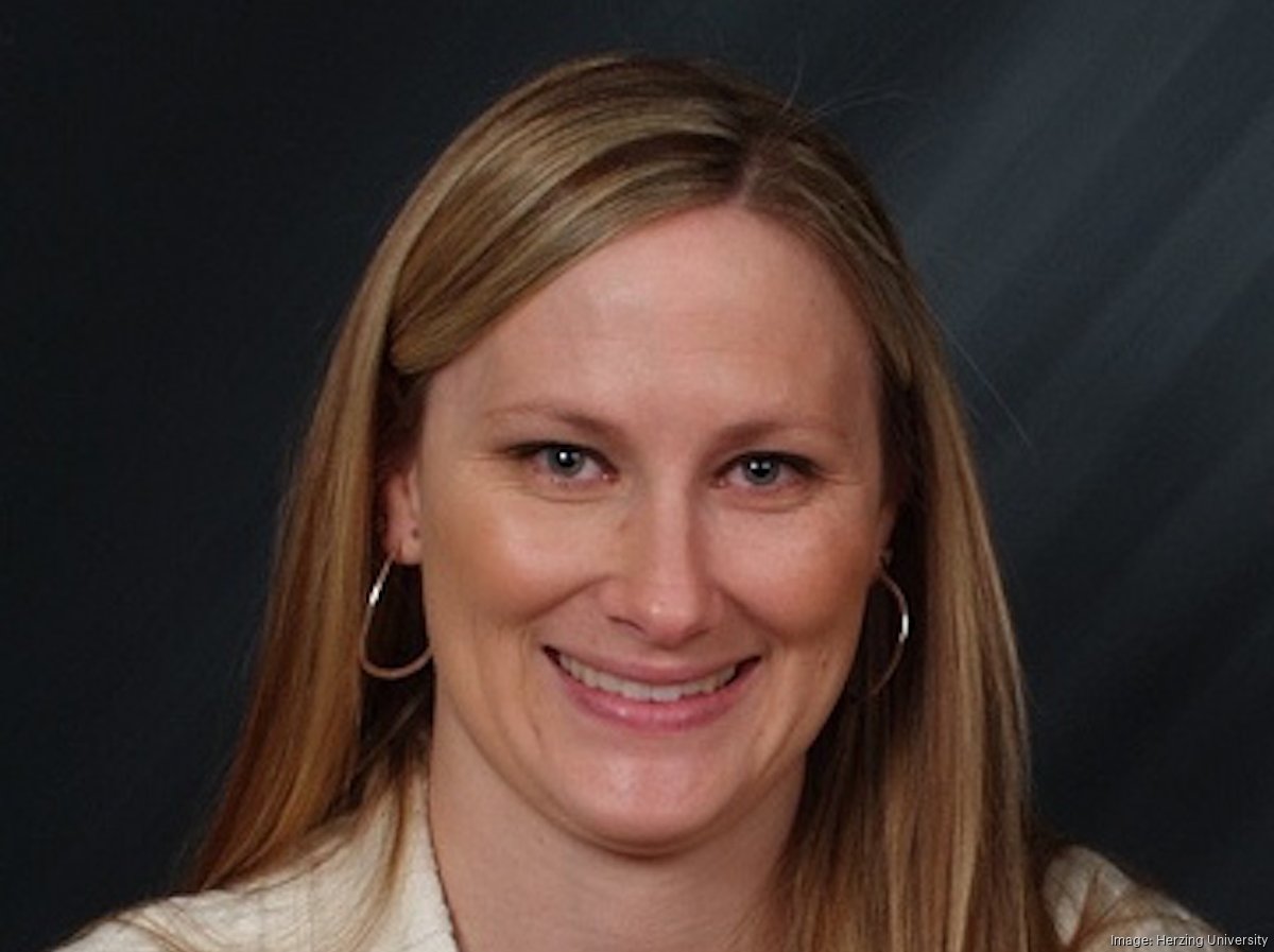 Sarah Higgins's Instagram, Twitter & Facebook on IDCrawl