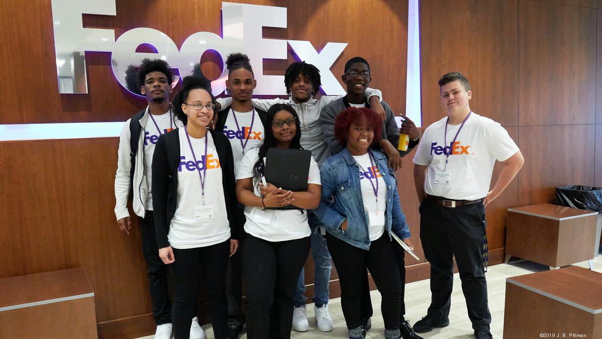 FedEx Logistics leaders mentor SCS students through FedEx Logistics ...