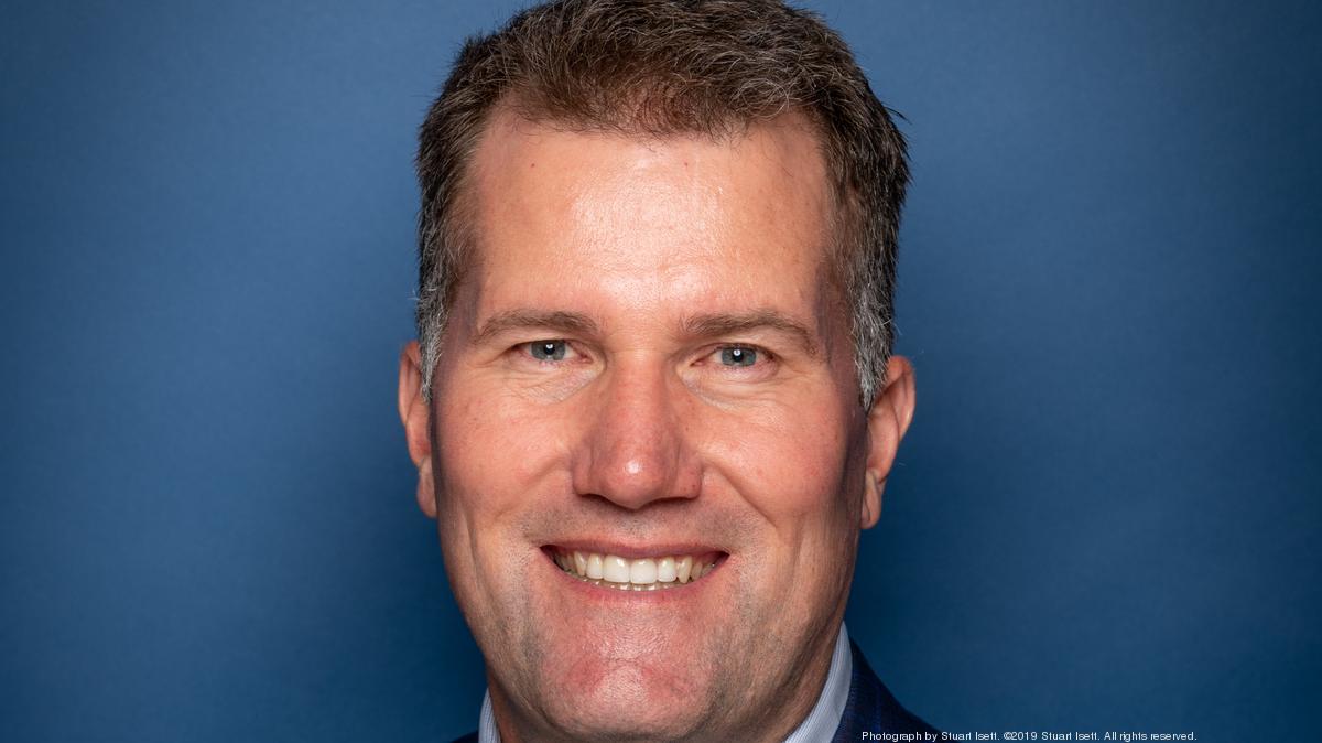 WaFd CEO Brent Beardall stable after surviving fatal plane crash in ...