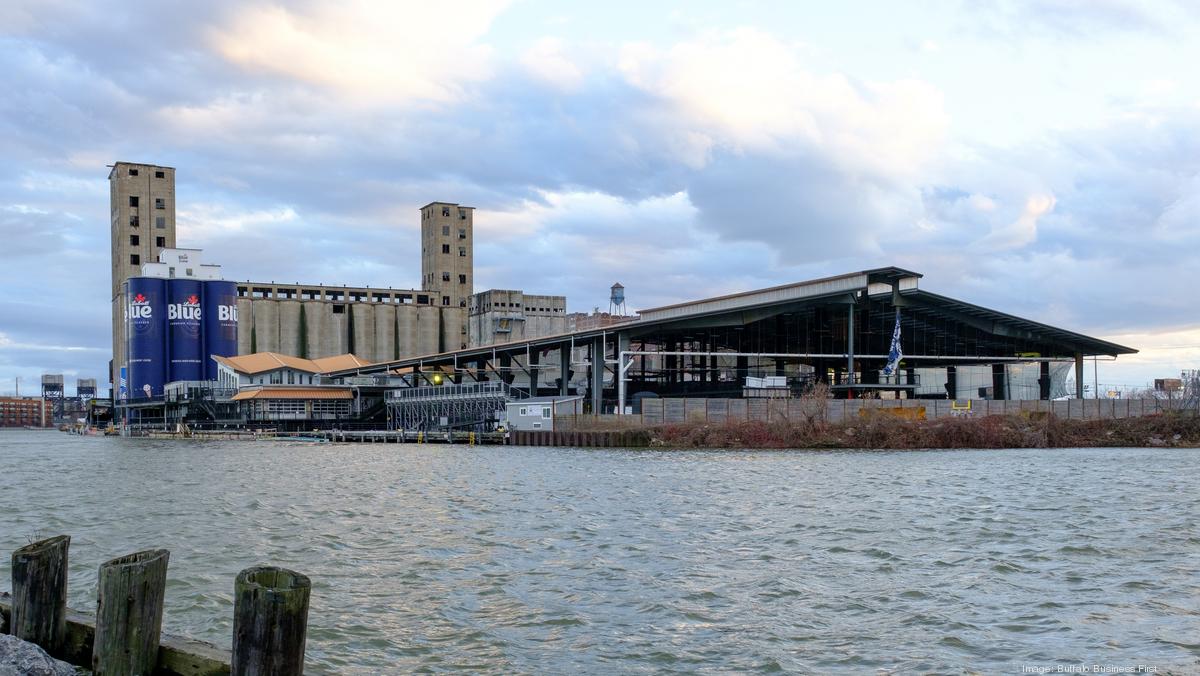 Ferris wheel on pace to open in May - Buffalo Business First