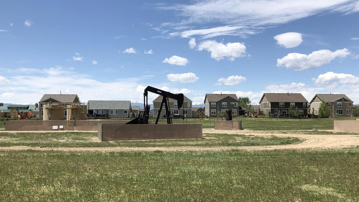 Colorado regulators stick with 2,000-foot oil well setbacks despite ...