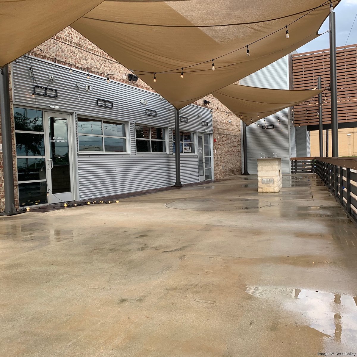 Empty Restaurant Buildings