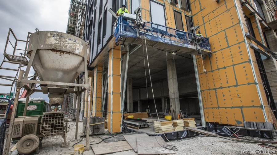 Downtown Milwaukee's Huron Building will be done two months early ...