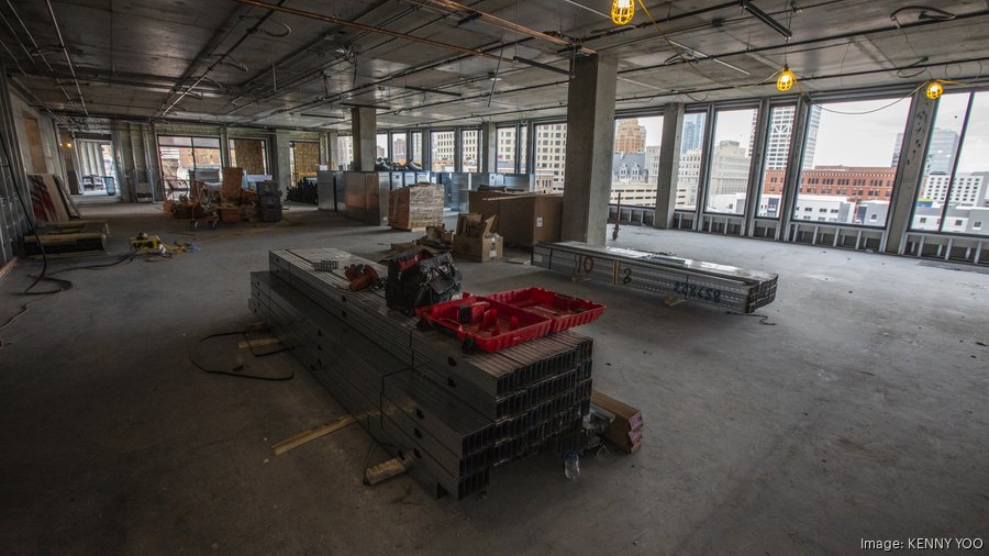 Downtown Milwaukee's Huron Building will be done two months early ...