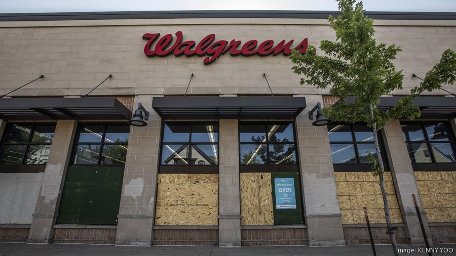 Walgreens-leased Milwaukee building sells for $1.6M - Milwaukee ...