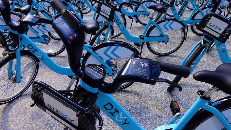 Divvy Chicago Bike Share Program Raising Rates, Expanding Access ...