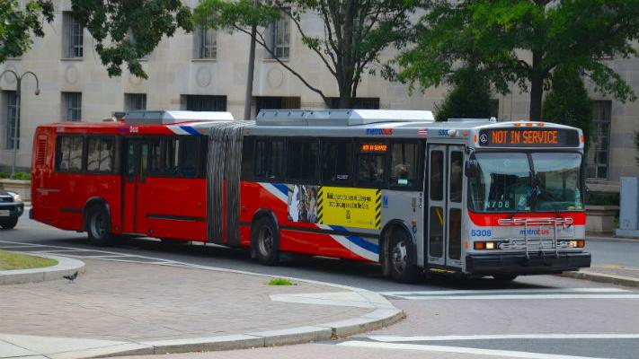 DC Rush Hour Could Get a New Bus Lane on 16th St. - Washington Business ...