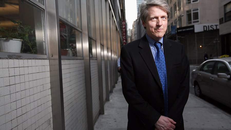 MIT Alumni: Robert Shiller Wins 2013 Nobel Prize in Economics - Boston ...