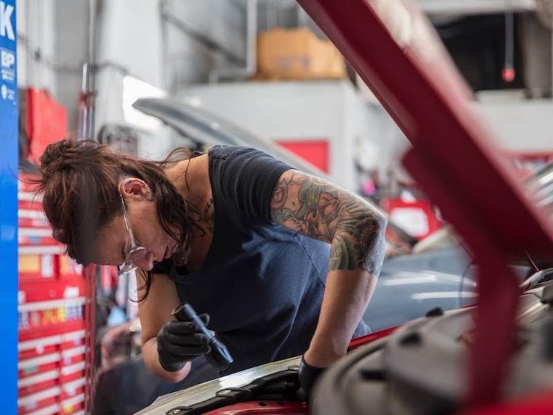 Austin Inno - How One Startup is Empowering Women Through Car Repair