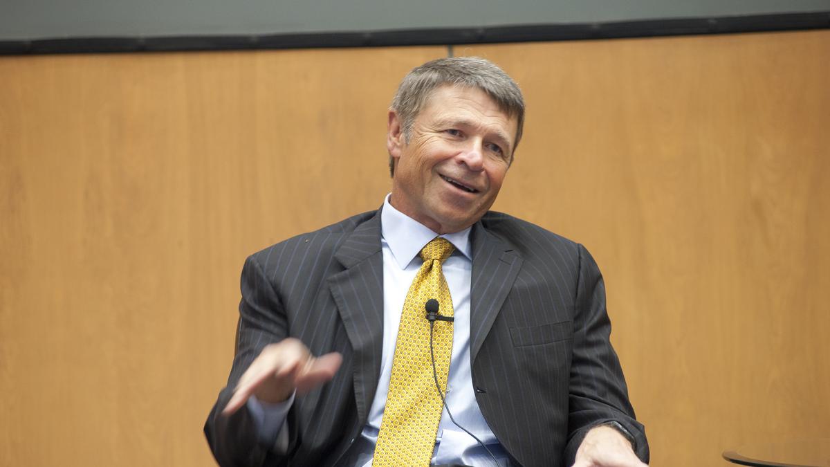 Yum Brands names Bob Walter as non-executive chairman, succeeding David ...