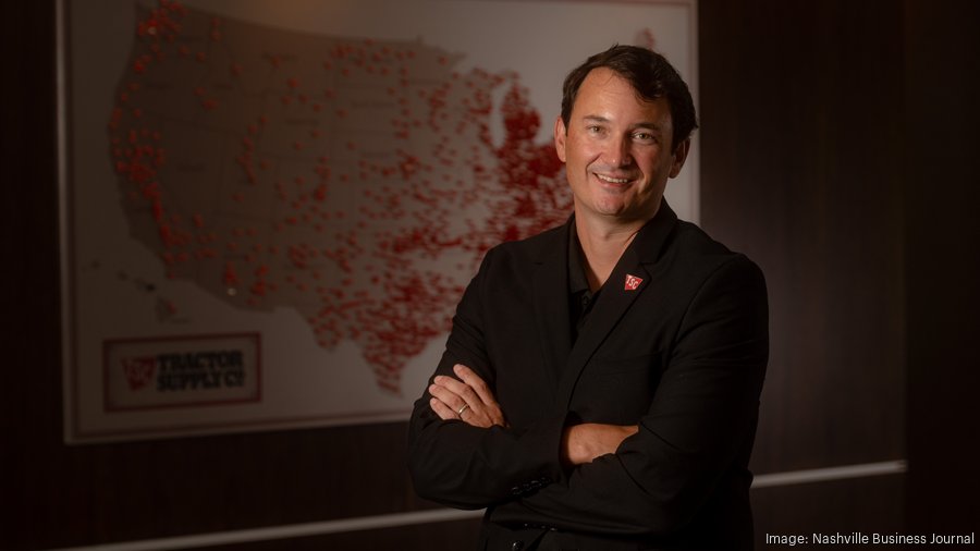 Biden talks inflation, ocean shipping woes with Tractor Supply CEO ...