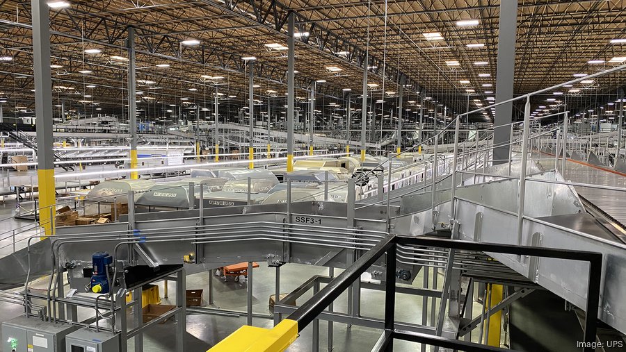 Tacoma expansion by UPS adds facility bigger than 13 football fields to ...