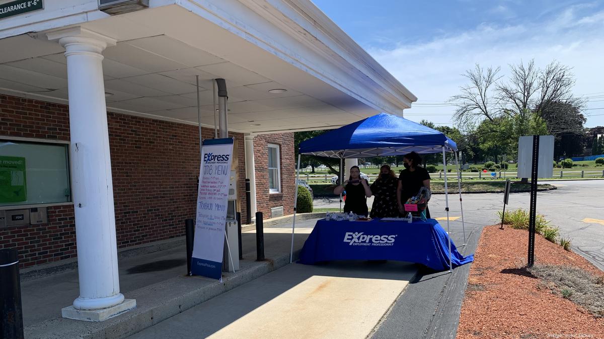 As pandemic lingers, staffing company turns to drive-thru job fairs ...
