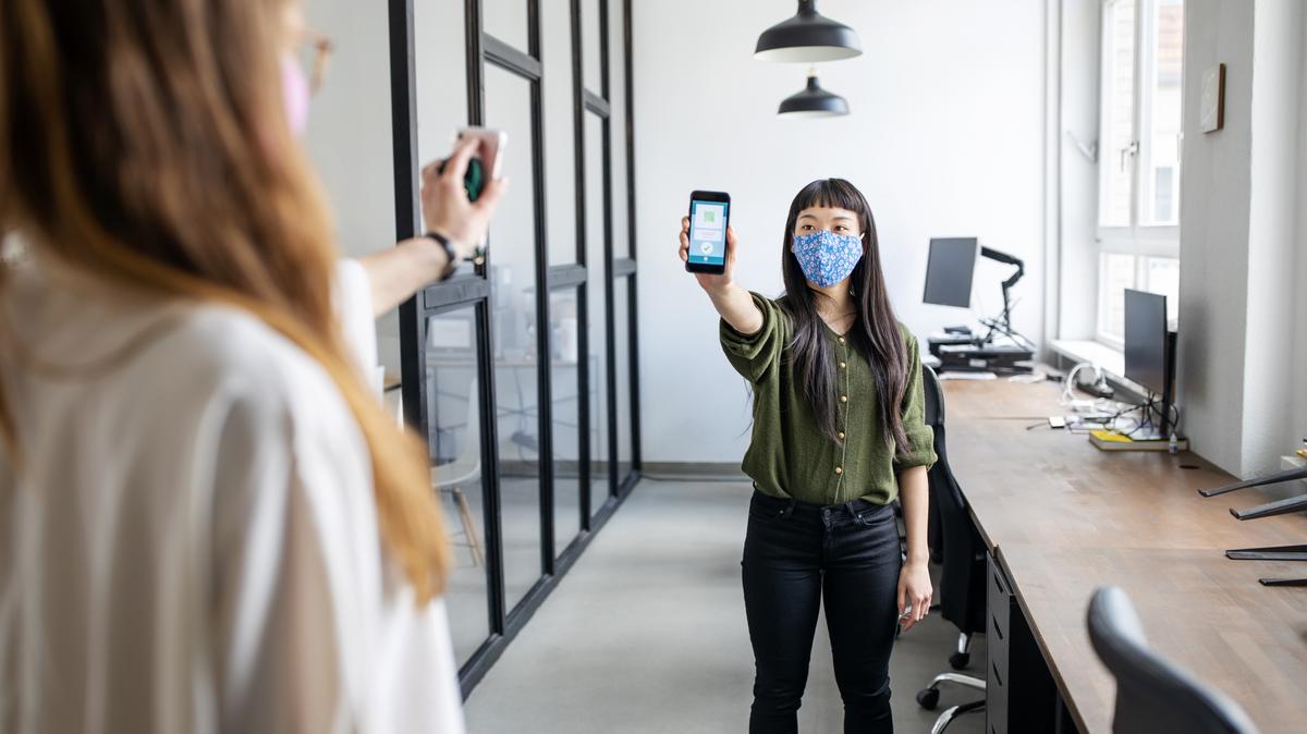 10 tips for practicing effective social distancing in the workplace ...