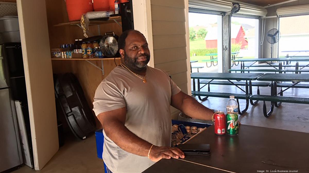 Mr. BBQ restaurant in Waterloo setting revenue records - St. Louis ...