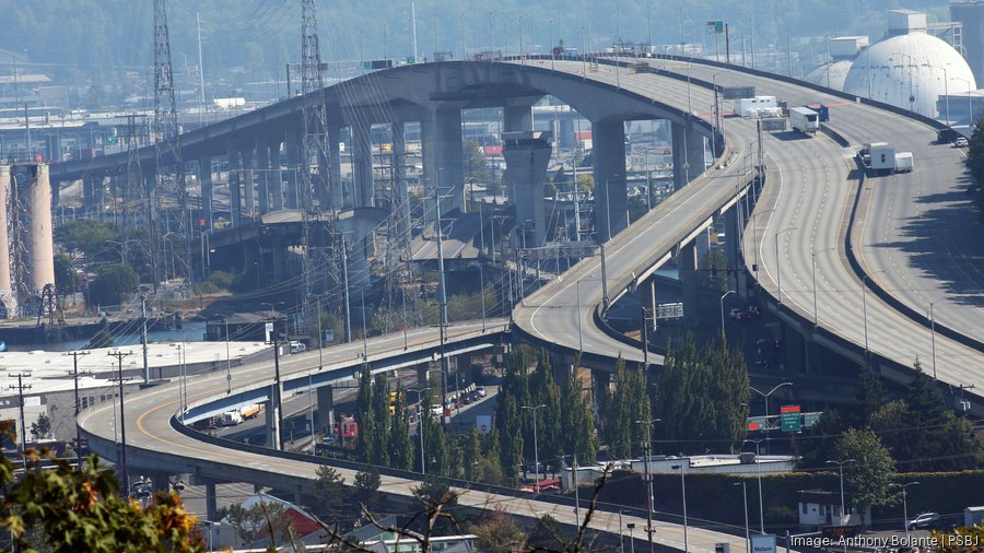 Mayor chooses repair option over rebuild of the West Seattle Bridge ...