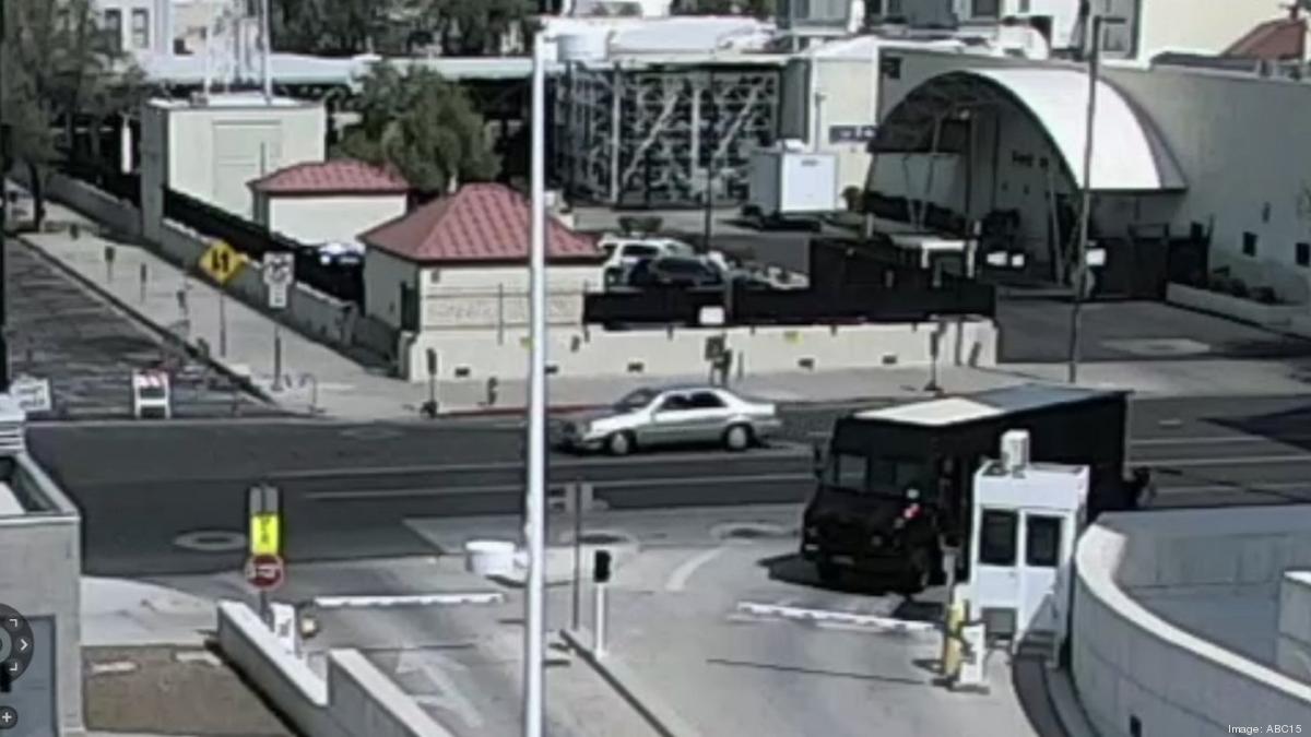 Federal Officer Shot Outside Phoenix Courthouse Fbi Says Phoenix