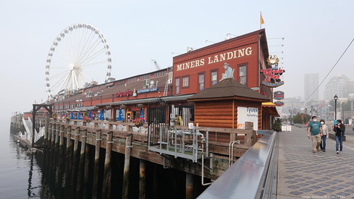 Seattle shuts down Great Wheel pier after partial collapse of ...