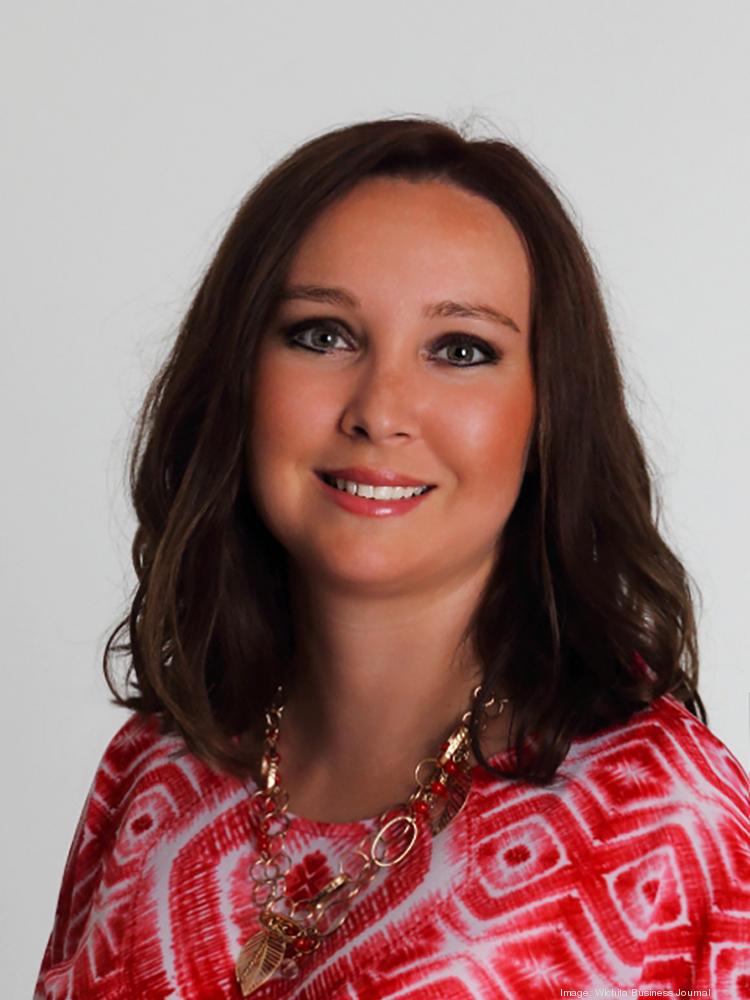 Lisa Wayne's Instagram, Twitter & Facebook on IDCrawl