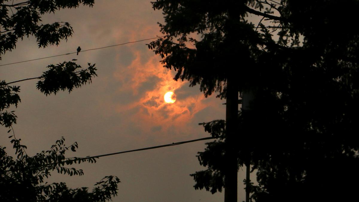 Wildfire update: Rains bring relief from smoke in Oregon - Portland ...