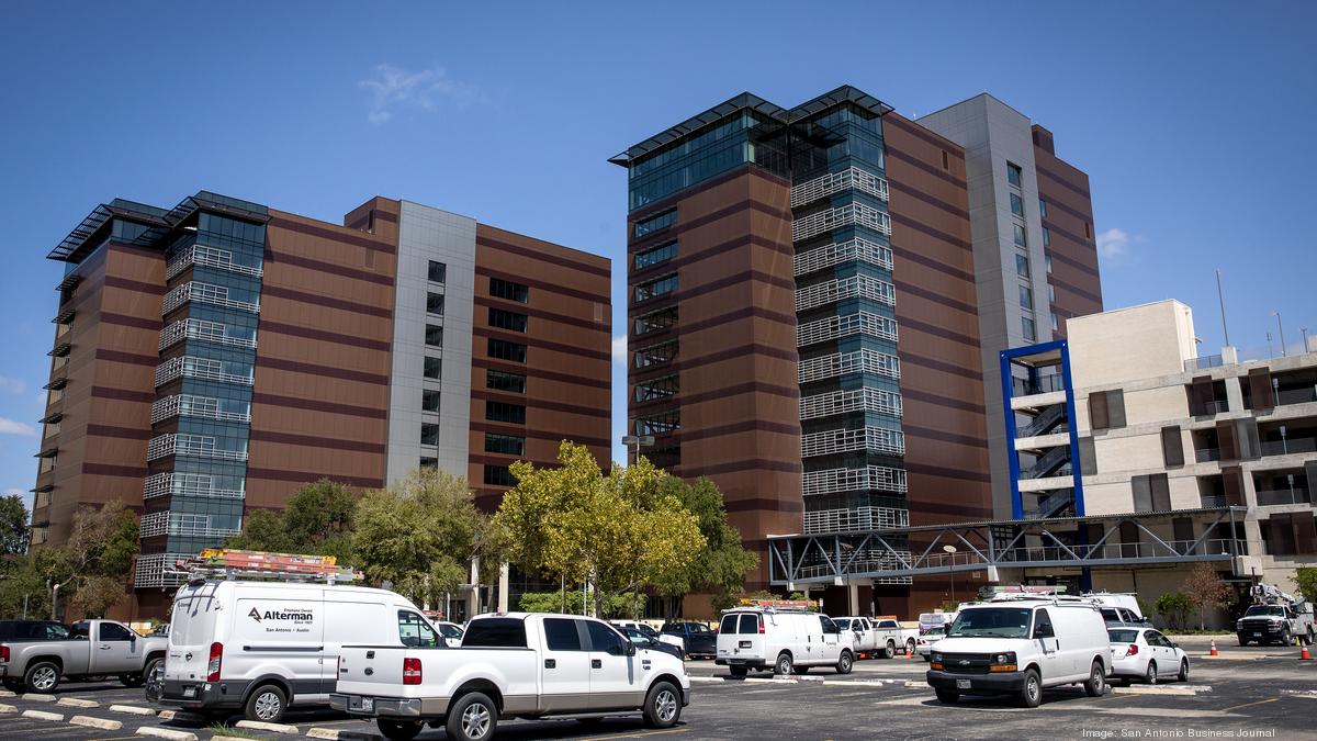 Photos Show CPS Energy Employees Setting Up New Headquarters San
