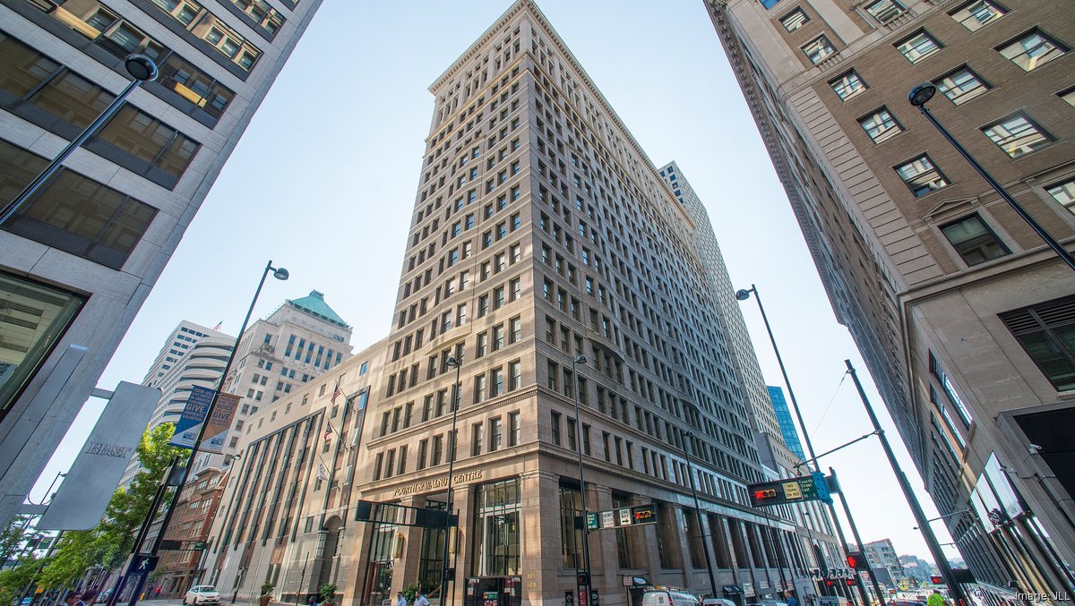 Demo begins at Cincinnati's First National Bank building downtown ...