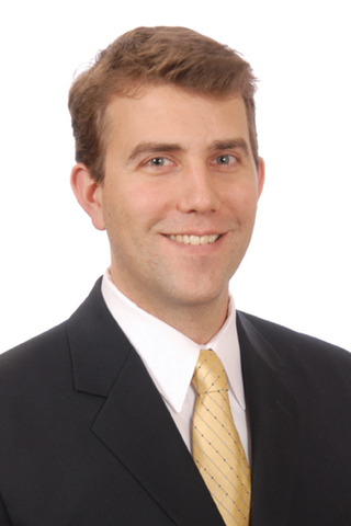 Analysts downplay departure of top Columbia Sportswear executive ...