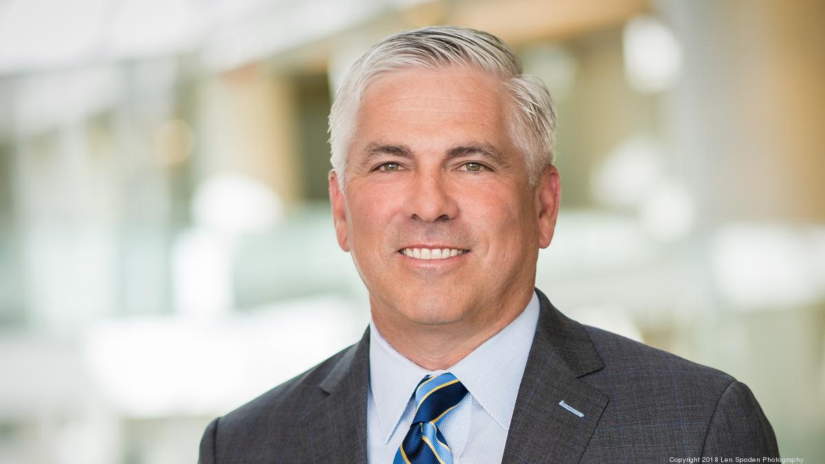 Avison Young buys Madison Marquette retail leasing business ...