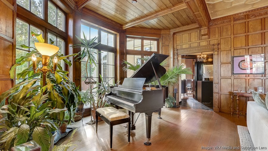Milwaukee philanthropist Andy Nunemaker puts his home, the Vogel ...