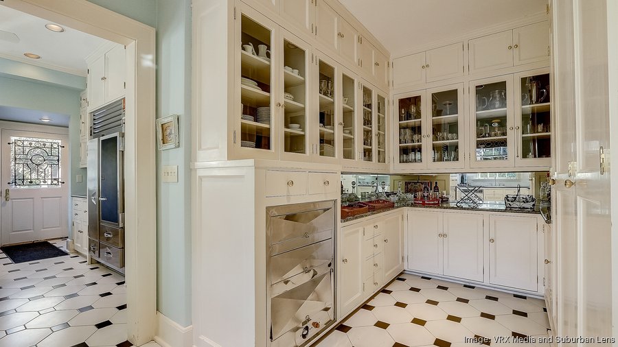 Milwaukee philanthropist Andy Nunemaker puts his home, the Vogel ...
